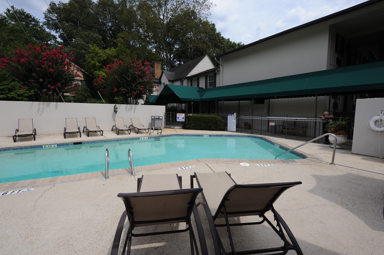 Atlanta Hotel Photos |The University Inn at Emory Photo Gallery